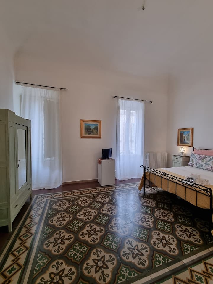 Lecce Center Room With Private External Bathroom - Lecce