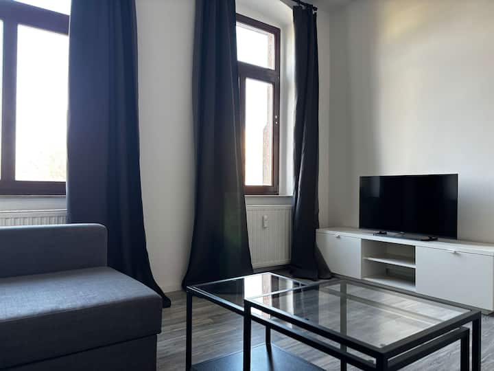 Modern 3-room Apt. – Minutes From Chemnitz Stadium - Chemnitz