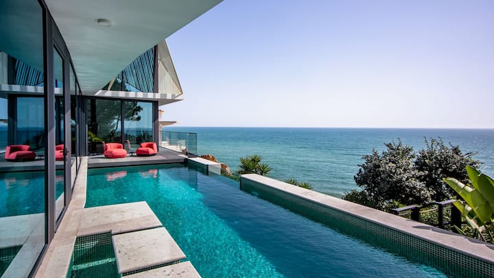 Algarve Villa With Pool And Stunning Sea Views - Albufeira