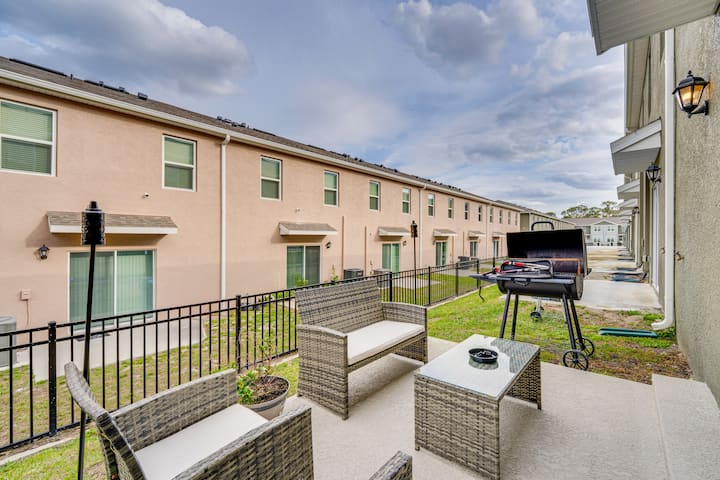 Dog-friendly Abode W/ Pool Access In Davenport! - Davenport