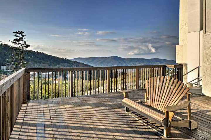 Pool Access! Ski-in/out Sugar Mtn Gem W/ Views - Sugar Mountain, NC
