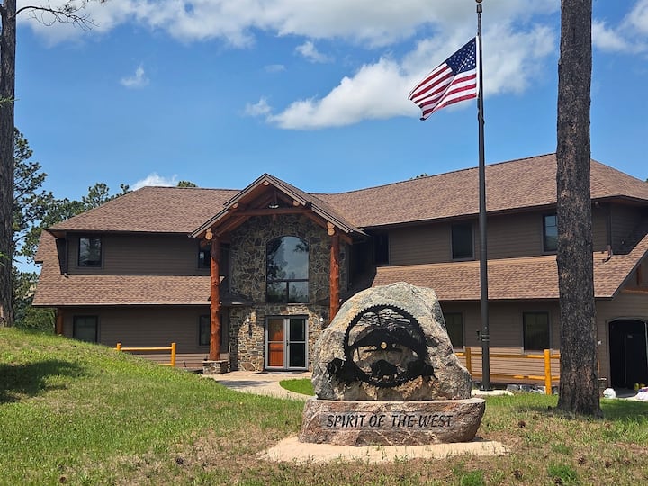 Blackhills Mtn Home  Hot Tub Garage Trails Nearby - Deadwood, SD