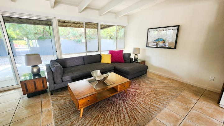 Rancho Mirage Mid-century Retreat – 28+ Nights - Rancho Mirage, CA