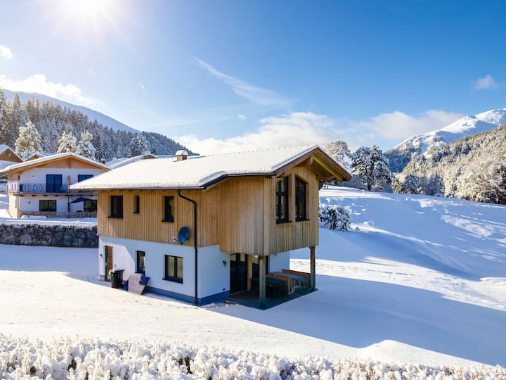 Belle Maison Avec Vue Sur Les Montagnes - Weissensee