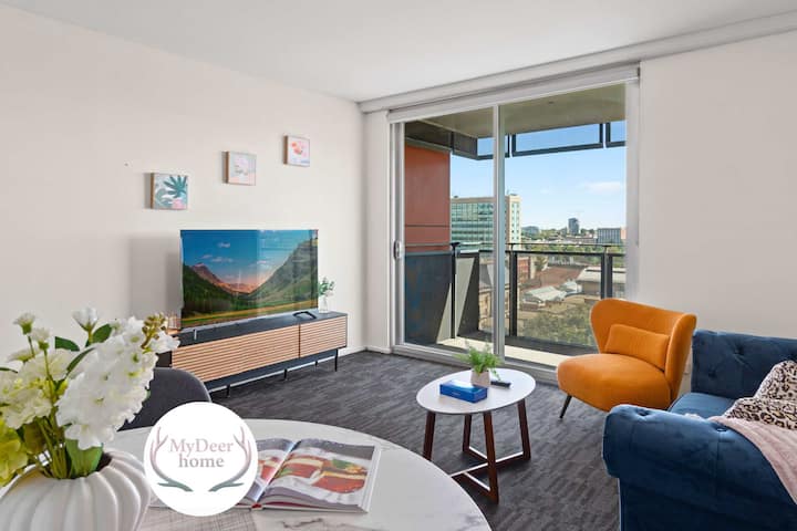 Adelaide Skyline Escape: Cbd 1br With View - Adelaide