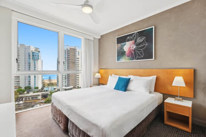 Coastal 1-bed Escape Located In Twin Towns - Coolangatta