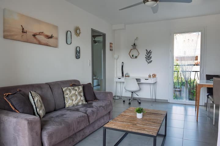 Beau T3 Avec Balcon Proche Centre-ville - Saint-Tropez