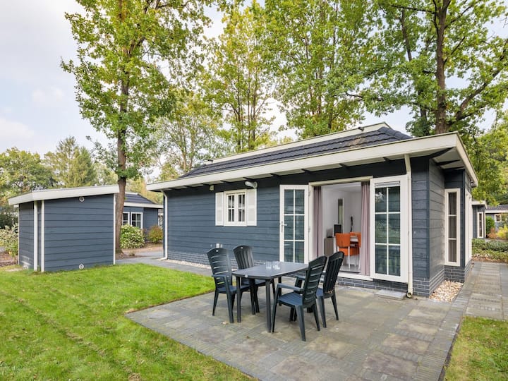 Chalet Spacieux à Hooghalen - Assen