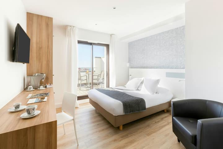 Hotel Kemaris - Deluxe Room Near Côte Des Basques - Biarritz