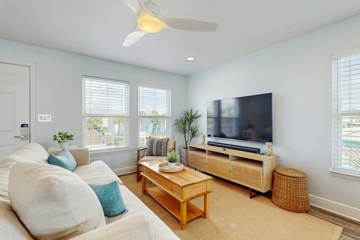 2 Br Condo, Beachview, Dog Friendly, Beach Access - Fort Walton Beach, FL