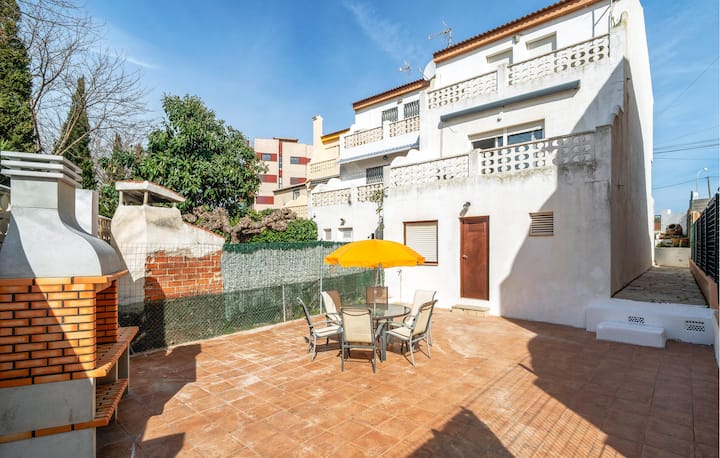 Cozy Home In Vinaroz With Wifi - Vinaròs