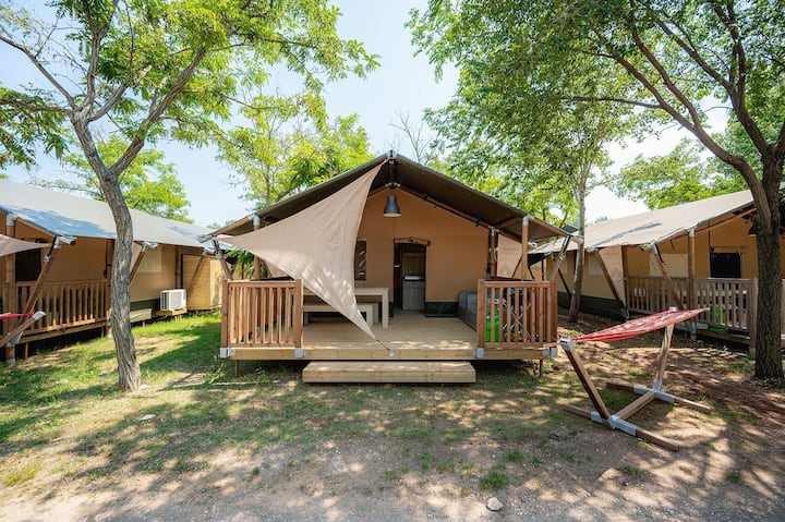 Camping Vilanova Park | Villatent Outback | 4 Pers. - Vilanova i la Geltrú