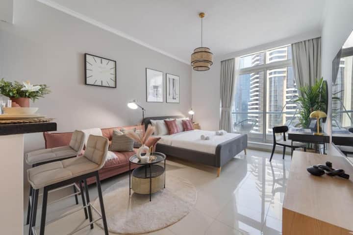 Prestige Studio With Balcony By Jbr & Marina Mall - Dubaï