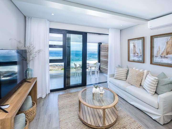 One Bed Sea View First Floor 204 - Hermanus