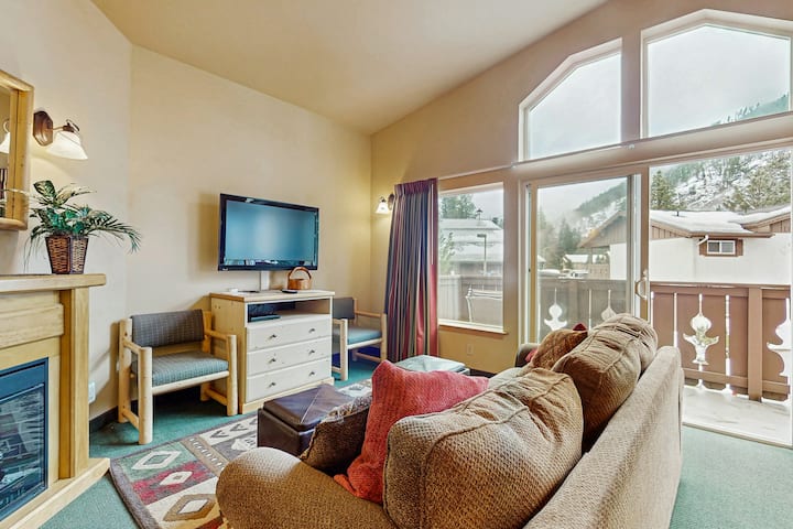 2 Br Condos Located In The Icicle Resort - Leavenworth, WA