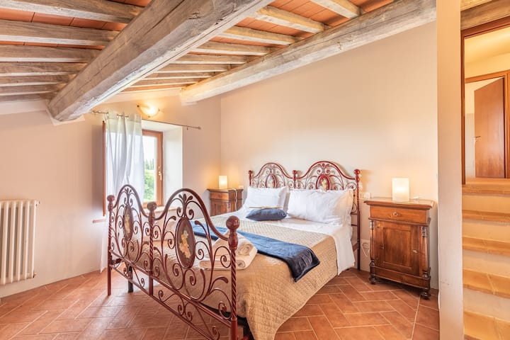 L'uscio - Chianciano Terme