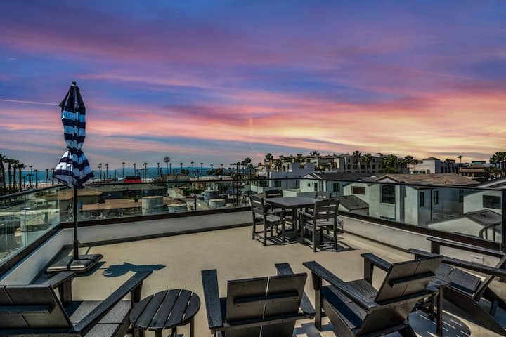Beach Views | Rooftop Nights | Hb Living - Huntington Beach, CA