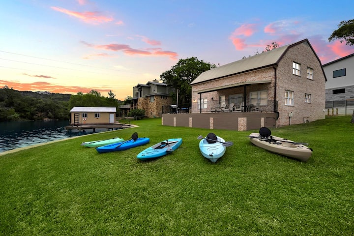 Sunset Point-sleeps 22, Kayaks, & Sunset Views! - Kingsland, TX