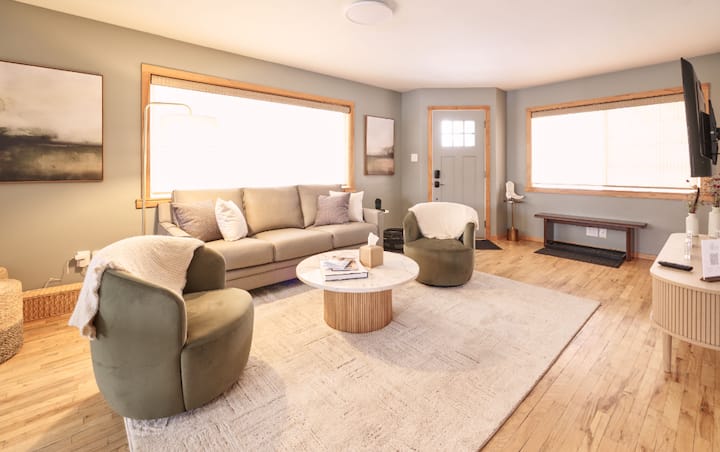 Winter Hideaway | King/queen Beds & Fire Pit - Sheridan, WY