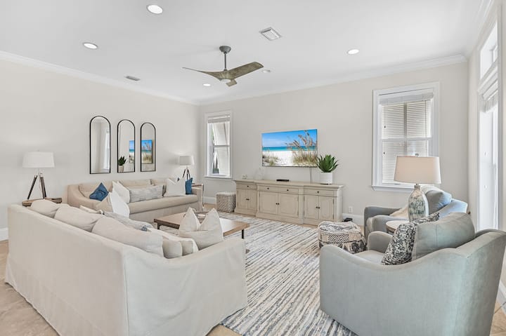 Walk To Seacrest Beach, Resort Pool | Free Wheelin - Rosemary Beach, FL