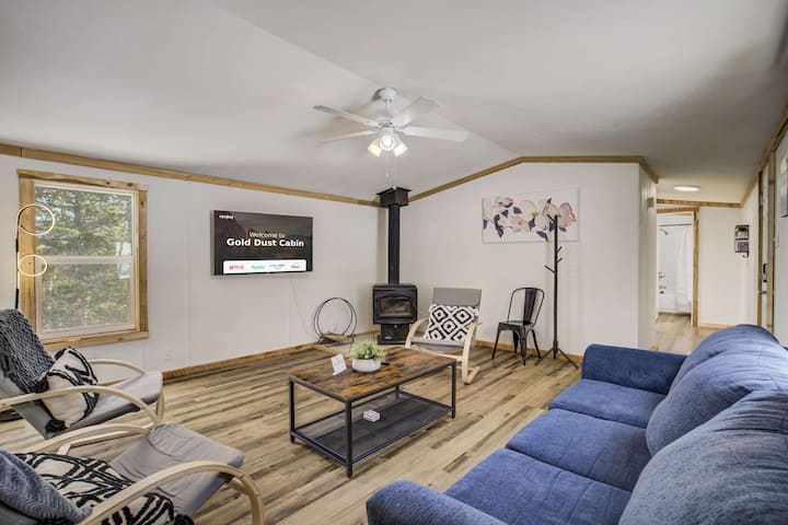 Gold Dust Cabin! Cozy Escape With Scenic Views - Cripple Creek, CO