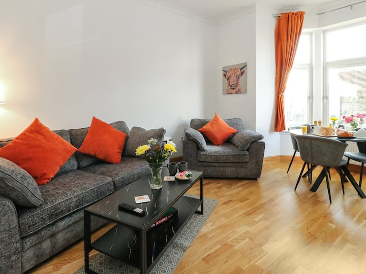 Lena's Corner - Dunoon