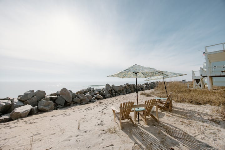 Oceanfront Cottage With Private Beach Area! - Carolina Beach, NC