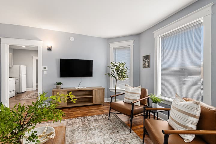 Remodeled, Mins To Beach & Downtown, Downstairs - ミシガン・シティ, IN