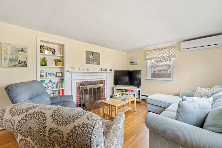 Sandcastles & Sunsets: A Cape Cod Family Haven - Seagull Beach, MA