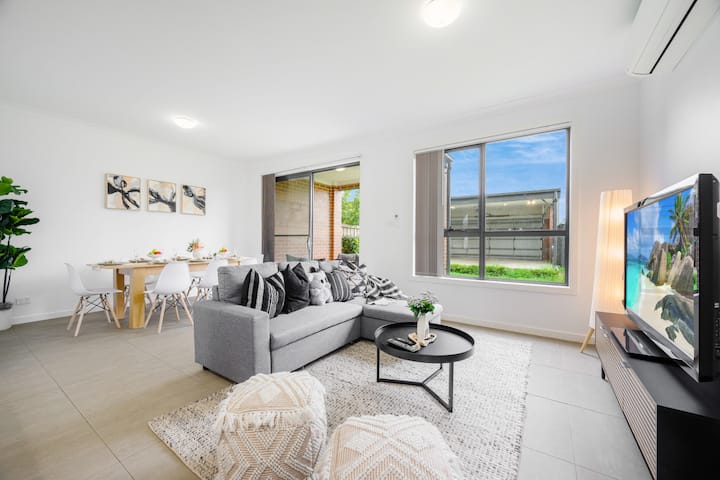 Austral 4br Cute Home Close To Train Station 10ppl - Saint Andrews