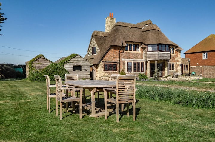 The Thatched Cottage - Bracklesham Bay