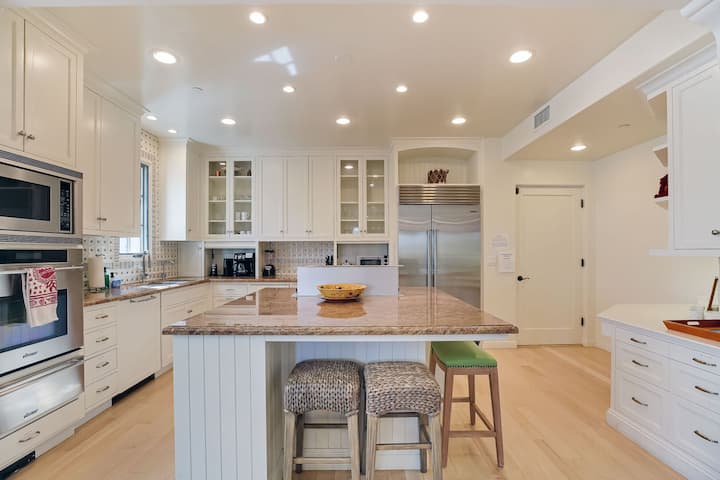 New! Casa Cielo, Funk Zone, Walk To Beach! - Montecito, CA