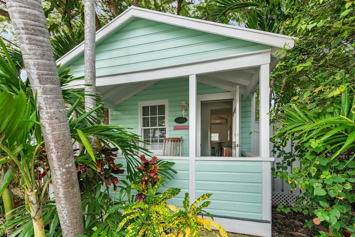 Royal Poinciana Cottage~ Come And Indulge Yoursel - Key West, FL