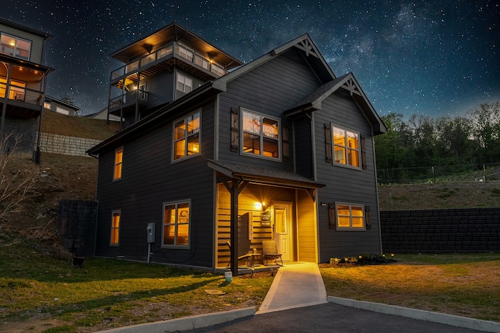Close To Dolly|kid Zone|pup Friendly|game Room - Sevierville, TN