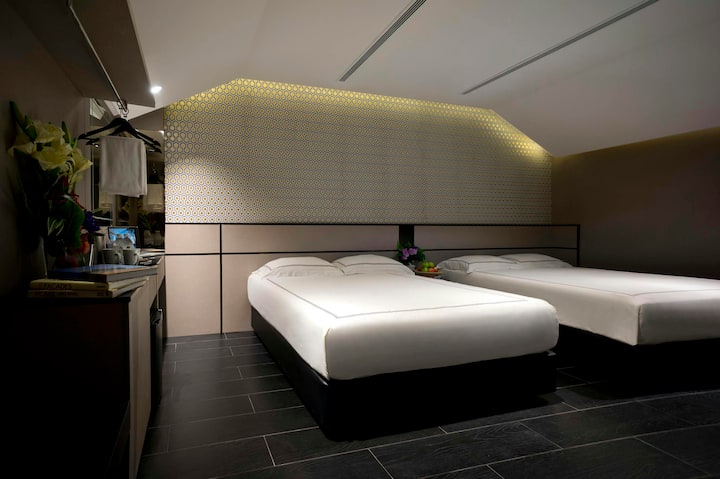 Superior Twin In Vibrant East Coast Katong - Singapore