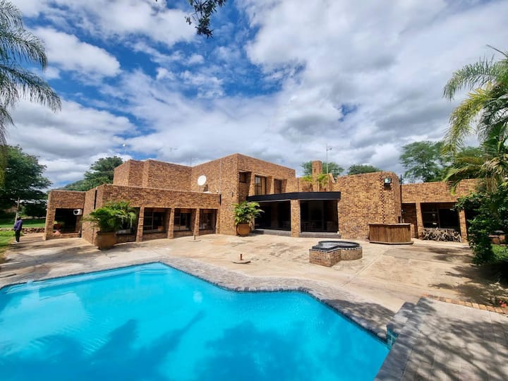 Deluxe Holiday Home - Groblersdal