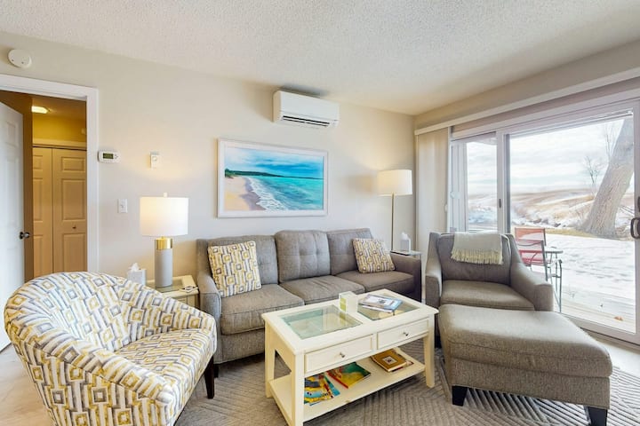 Riverview 2br Condo | Beach Access - Glen Arbor, MI
