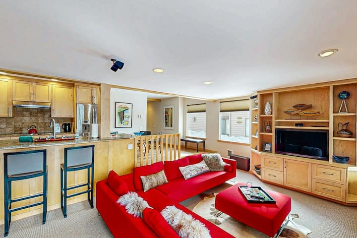 1 Br Ski Condo With Shared Pool & Hot Tub - Sun Valley, ID