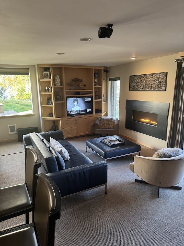 1 Br Ski Condo With Shared Pool & Hot Tub - Sun Valley, ID