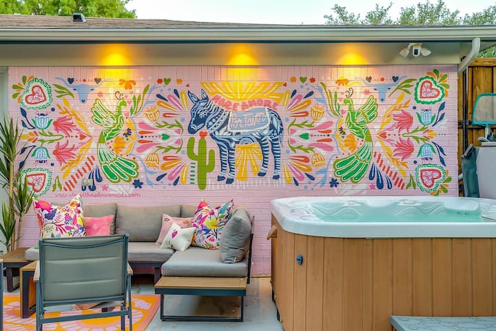 Pool, Hot Tub Near Dickies Arena, Stockyards & Tcu - Montserrat Road – Fort Worth
