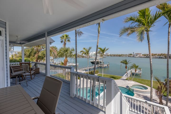 Welcome To Bluefin Your Waterfront Getaway! - Treasure Island, FL