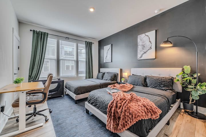 4br Townhouse | King Bed | Rooftop | Uptown Clt - Charlotte, NC