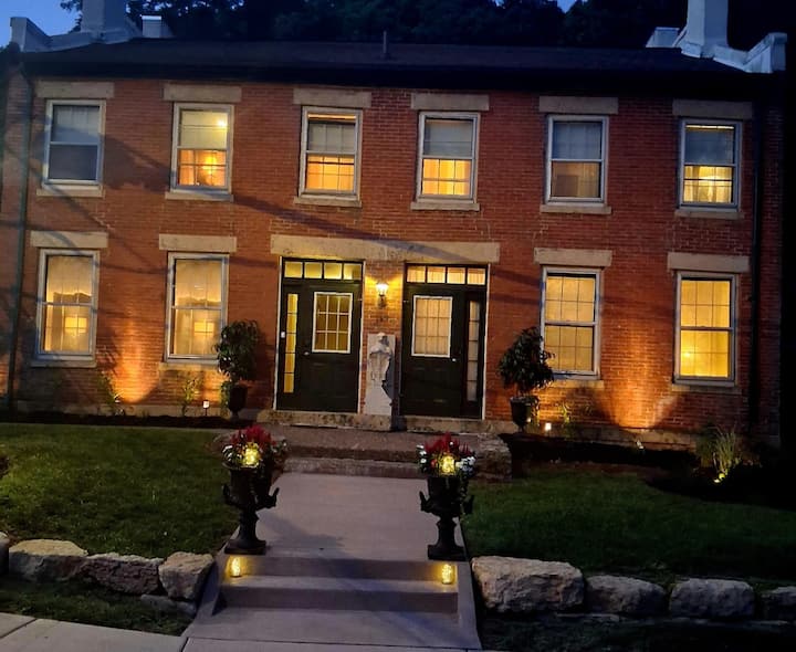 Briarstone Inn | Walk To Downtown, 7 Suites - Galena, IL