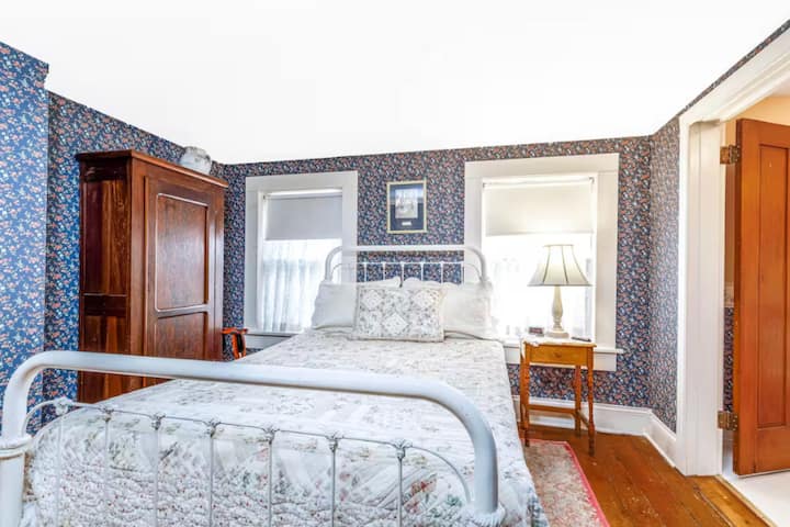 A&d Rise Getaways @ Briarstone Inn Unit 1 - Galena, IL