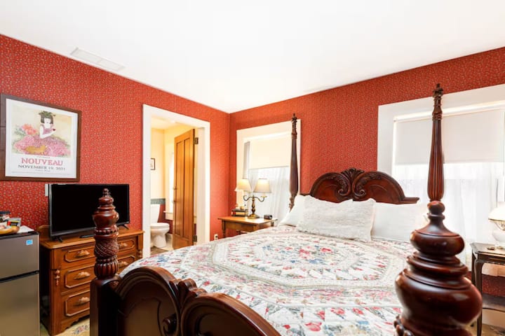 A&d Rise Getaways @ Briarstone Inn Unit 2 - Galena, IL
