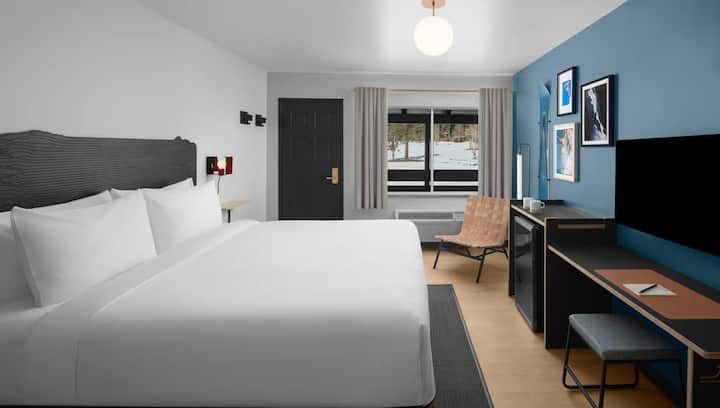 Curated By Snowboarder (& Local) Jeremy Jones - Tahoe City, CA