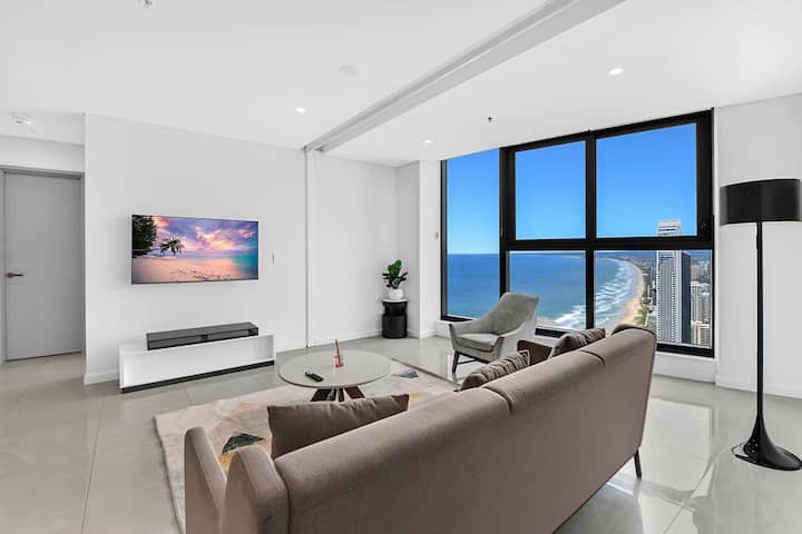 Ocean & City View | 3br Beachside Retreat Level 63 - Gold Coast