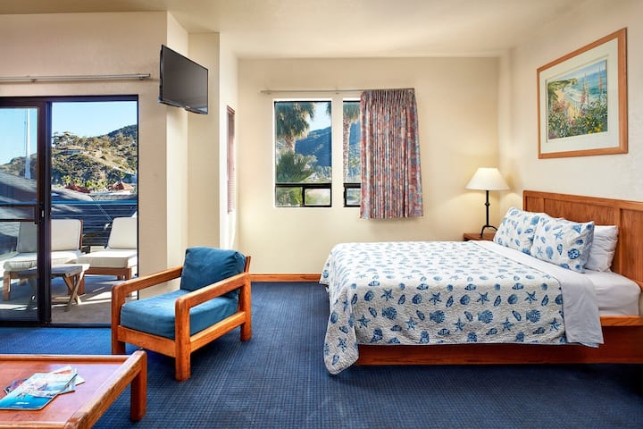 Catalina Retreat – Walk To Avalon’s Best Spots! - Santa Catalina Island, CA