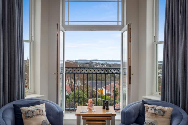 10 Mansion House - Indoor Pool, Sea Views, Gym - Tenby