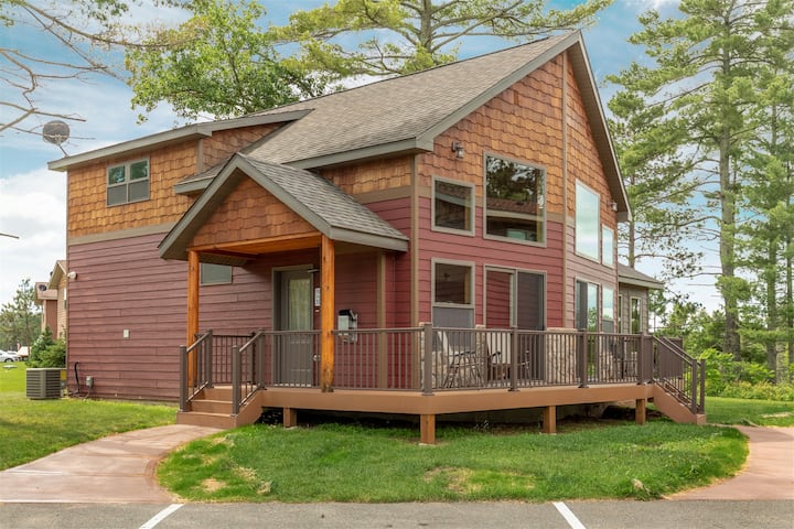 Cabin 107 - Pet Friendly/closed Loft/modern/clean - Walker, MN